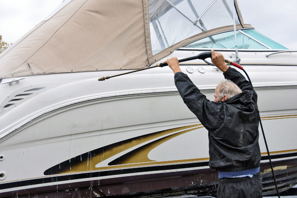 The Ultimate Boat Hull Cleaner Guide | Bar Keepers Friend®